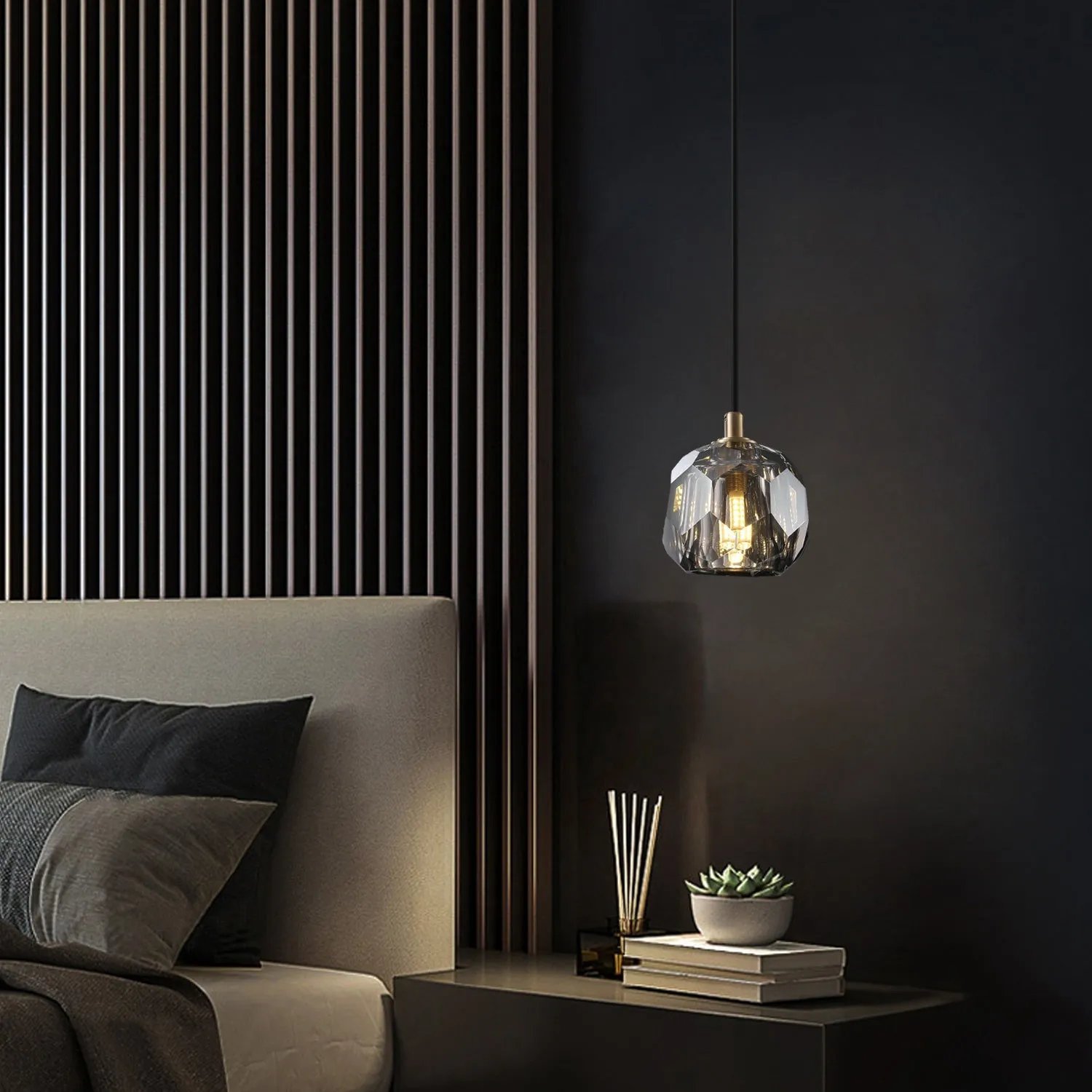 Cell de Clear/Smoke Crystal Pendant Light – lumelamps.com